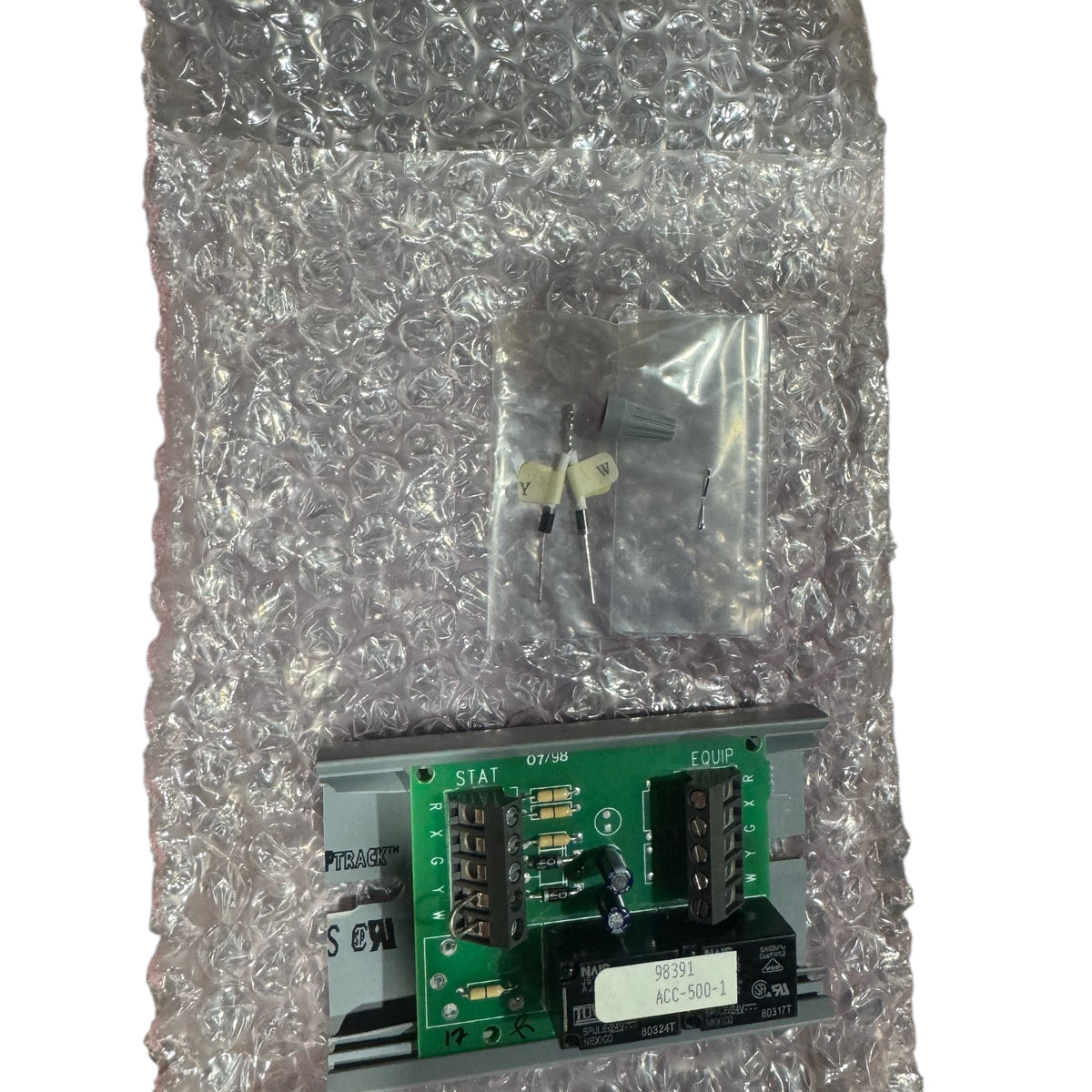 Johnson Controls, ACC-500-1 PLC Module/Rack – Freeman Liquidators